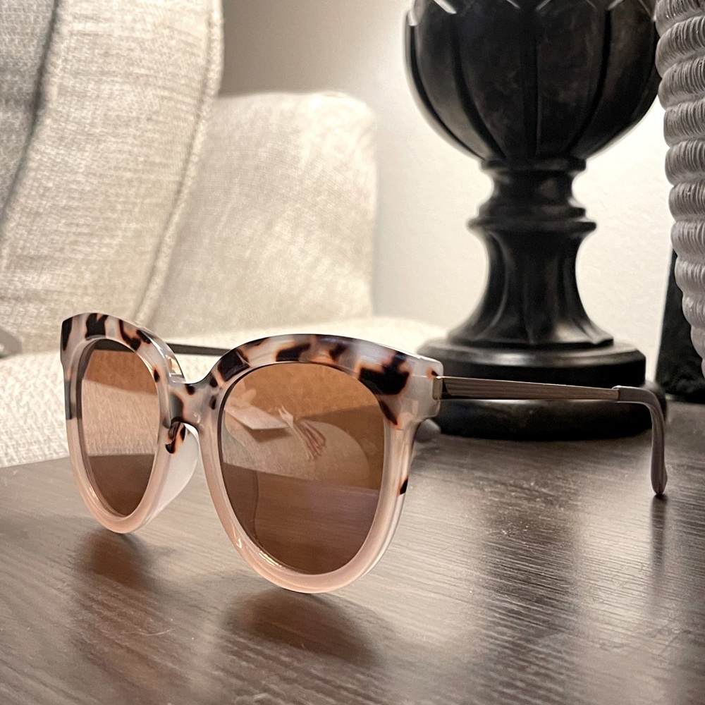 Tortoise Shell/Blush Pink Sunglasses - Gem